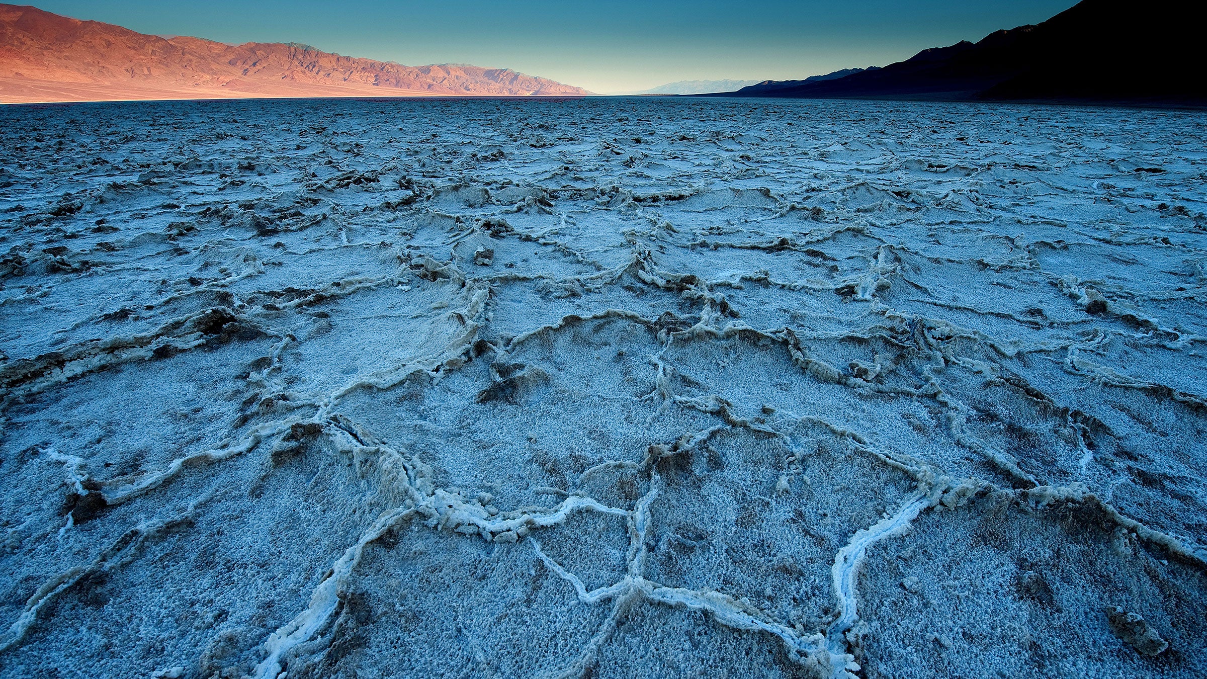 Sunrise on Badwater Basin in Death Valley National Park - Yosemite ...