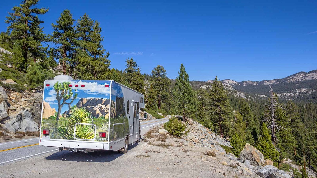 RV in Yosemite National Park - 7 Travel Tips