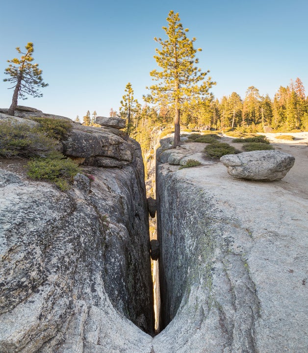 Fissures at Taft Point in Yosemite - Yosemite National Park Trips